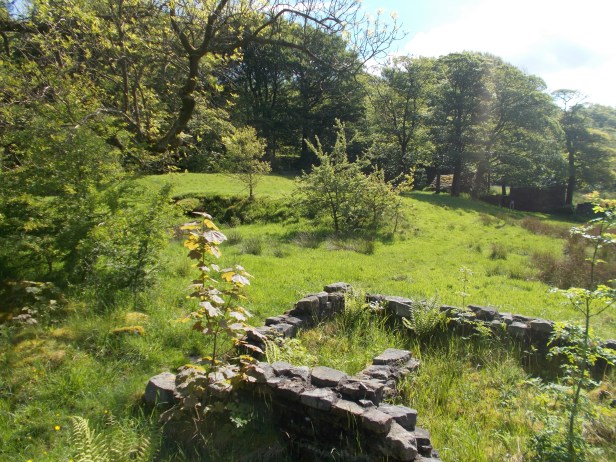 Hollinshead Hall ruins and Well House, near Tockholes – Lancashire Past