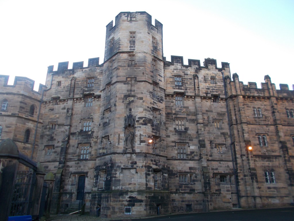 Lancaster Castle : The Prisons and Courts – Lancashire Past